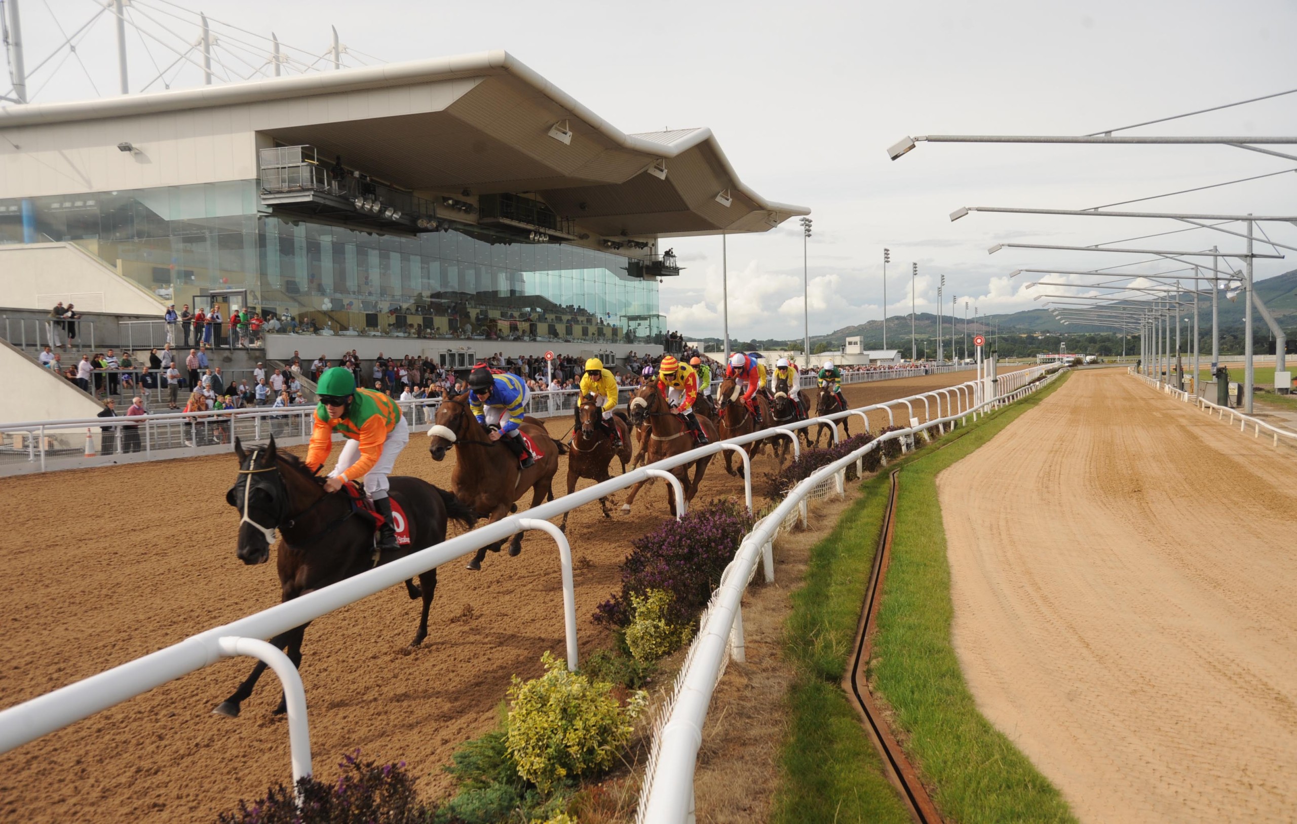 Dundalk Stadium | Louth’s Dual Racecourse – Tickets & Vouchers